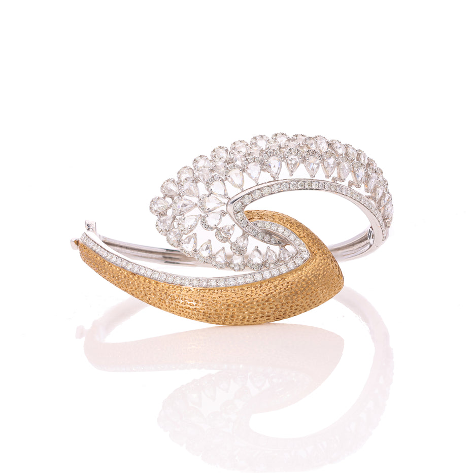 Auric Wave Diamond Bracelet – Khanna Jewellers